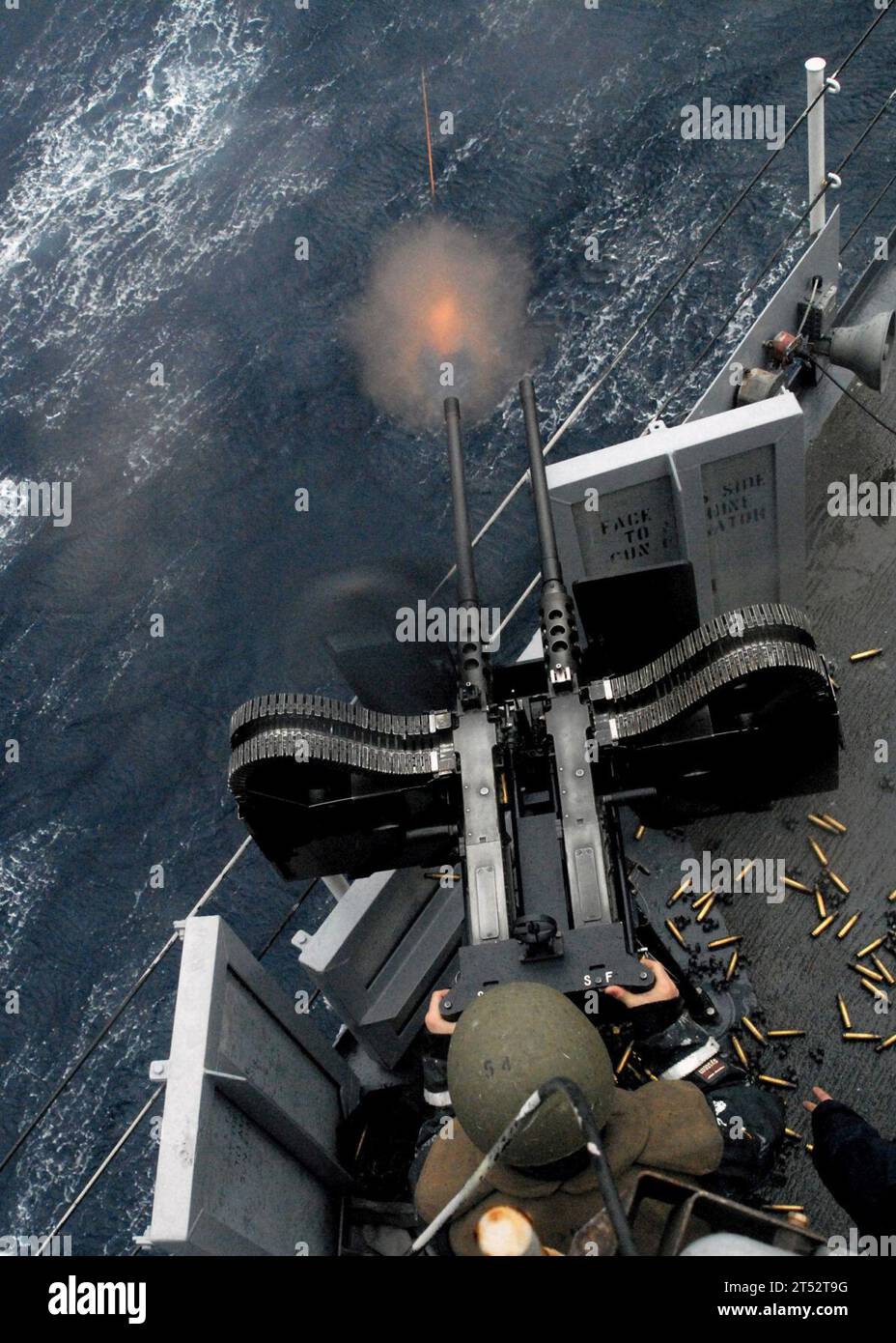 0802095067K-299 PACIFIC OCEAN (Feb. 8, 2009) A gunner stationed aboard ...