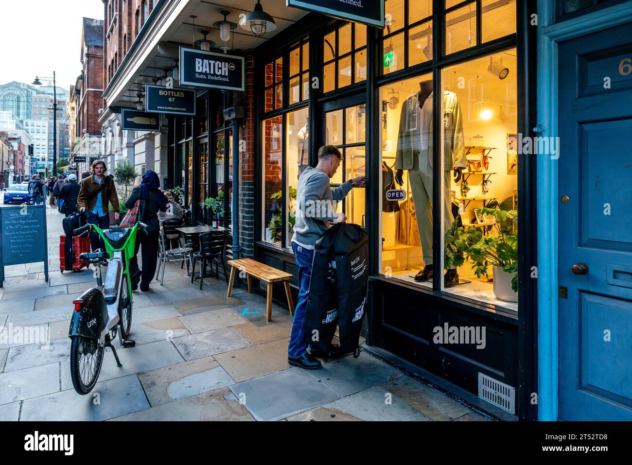 Batch London - Sustainable Clothes Store, Spitalfields Market, London ...