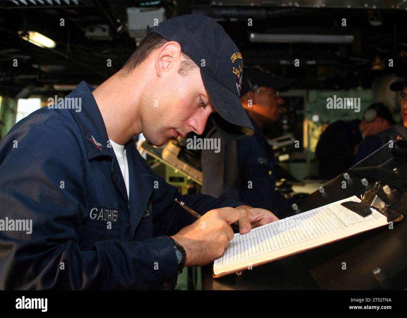 amphibious transport dock ship, USS San Antonio (LPD 17 Stock Photo - Alamy