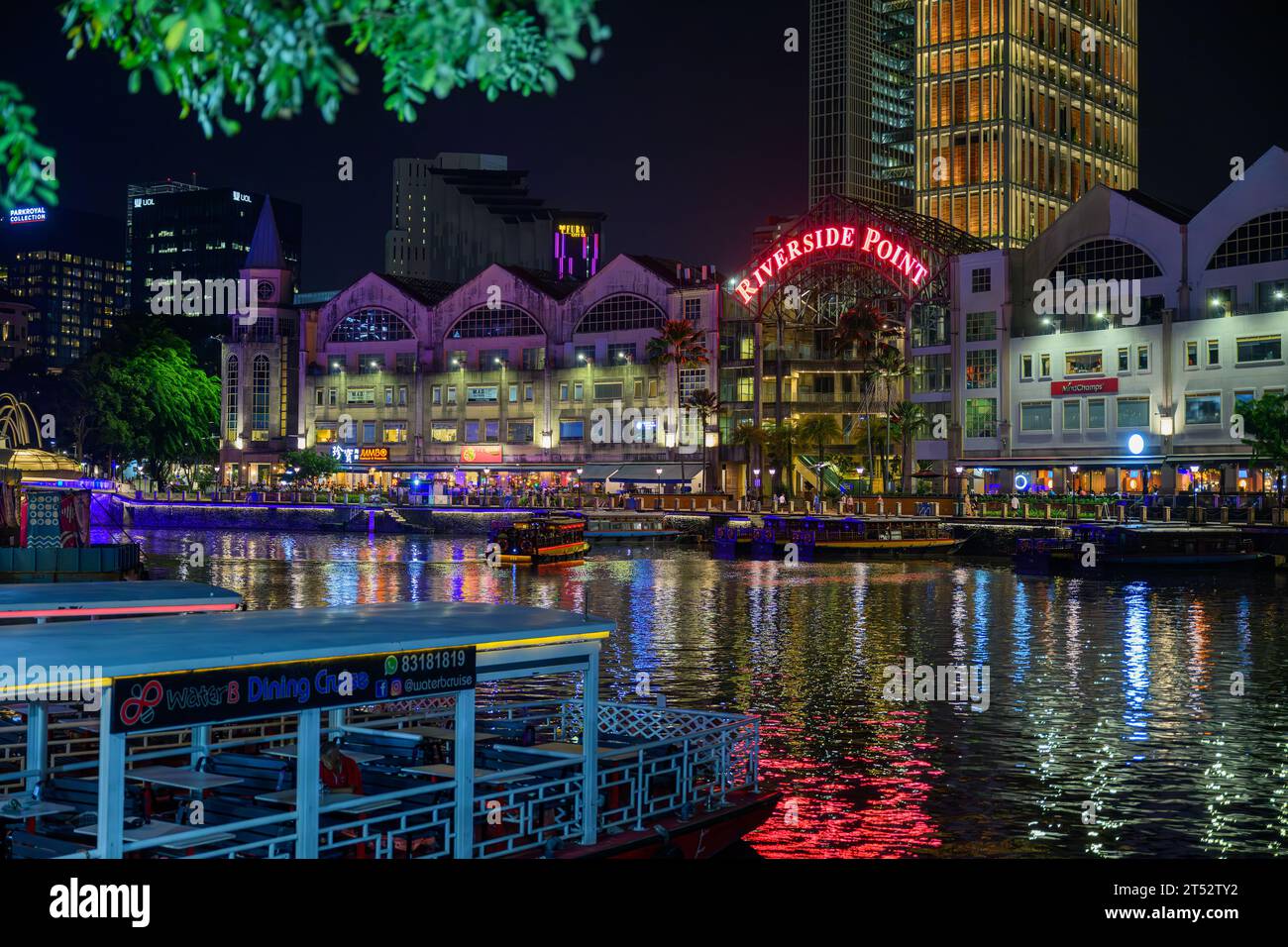 Riverside Point Singapore at night Stock Photo - Alamy