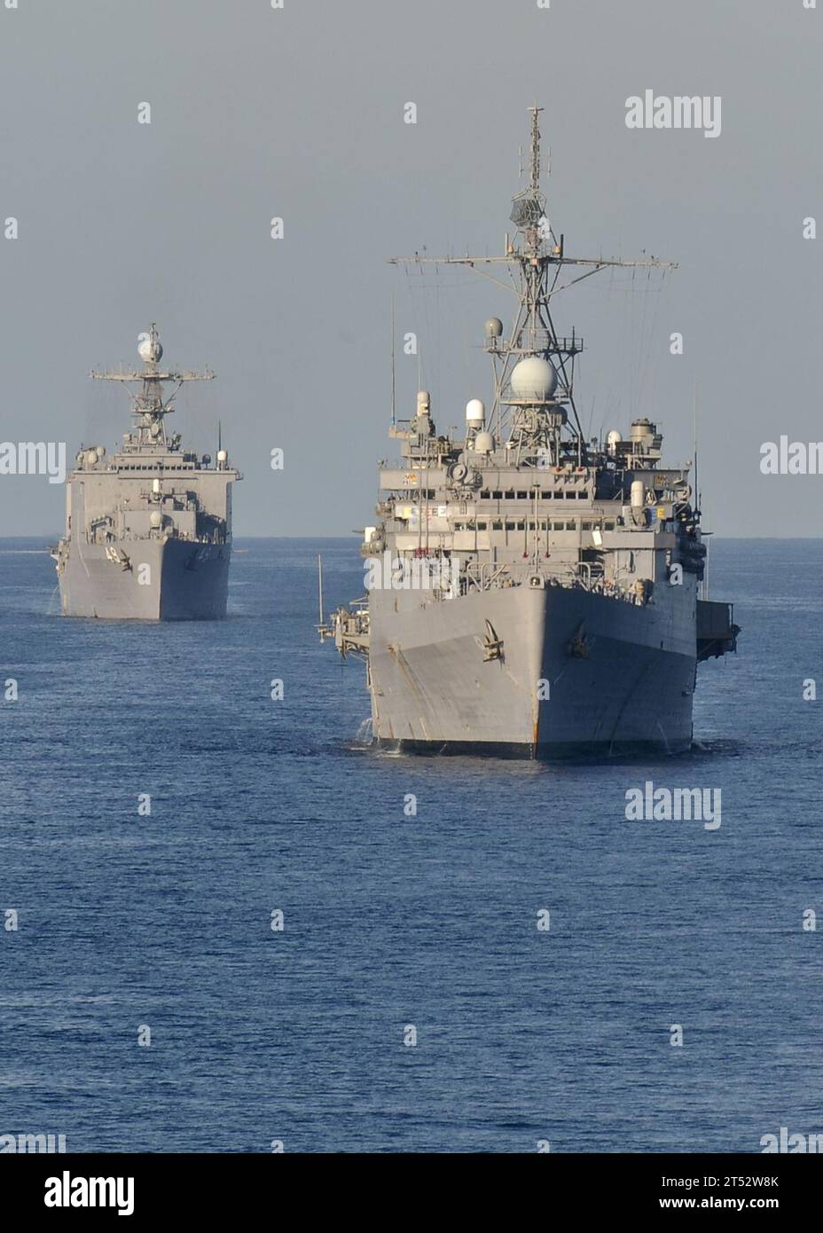 1003029950J-019 SOUTH CHINA SEA (March 2, 2010) The amphibious ...