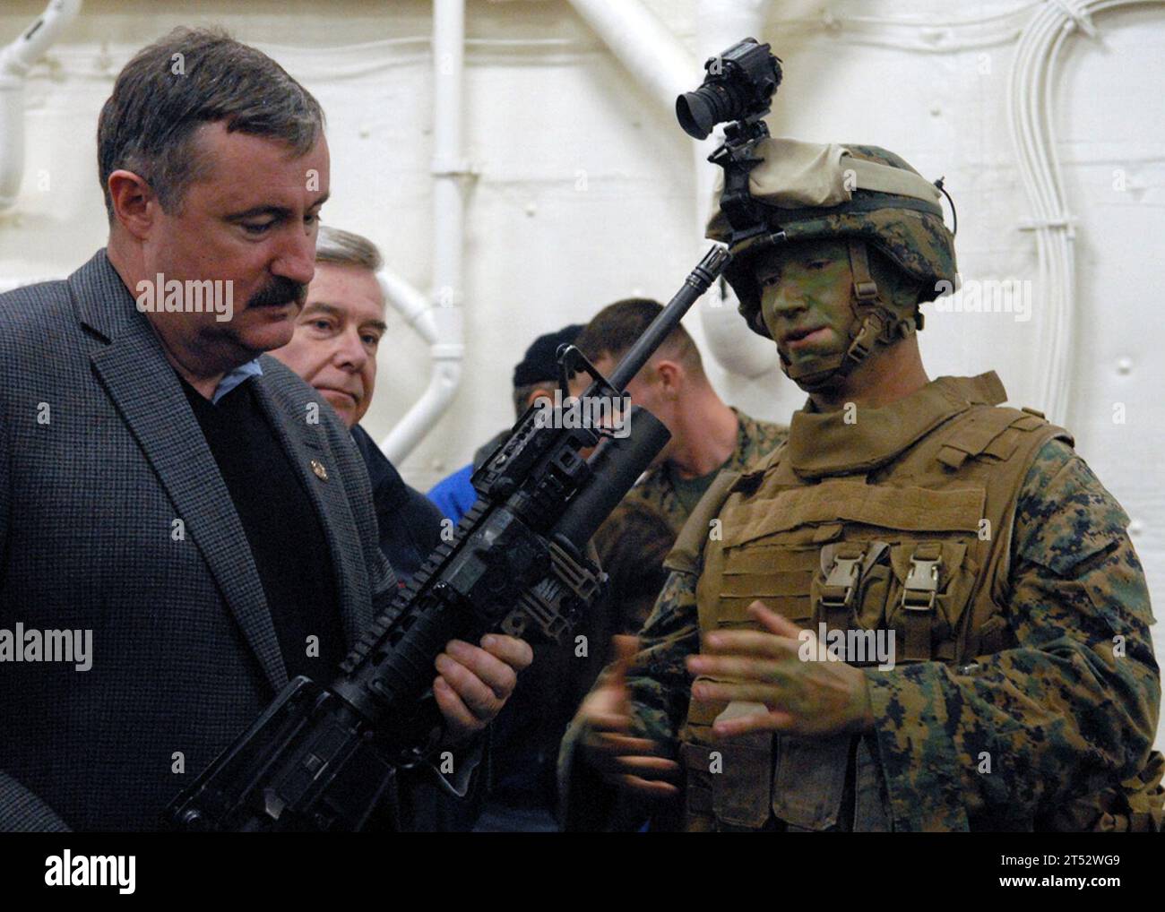 amphibious, lpd 21, M16A2 rifle, PCU New York (LPD 21), people, vip ...