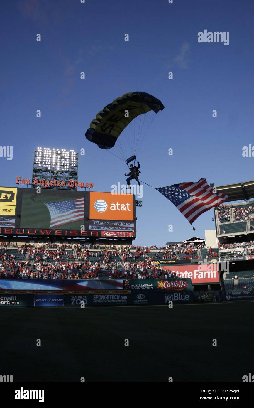 Anaheim, Anaheim Angels, Angel Stadium, Baseball, display, Leap Frogs ...