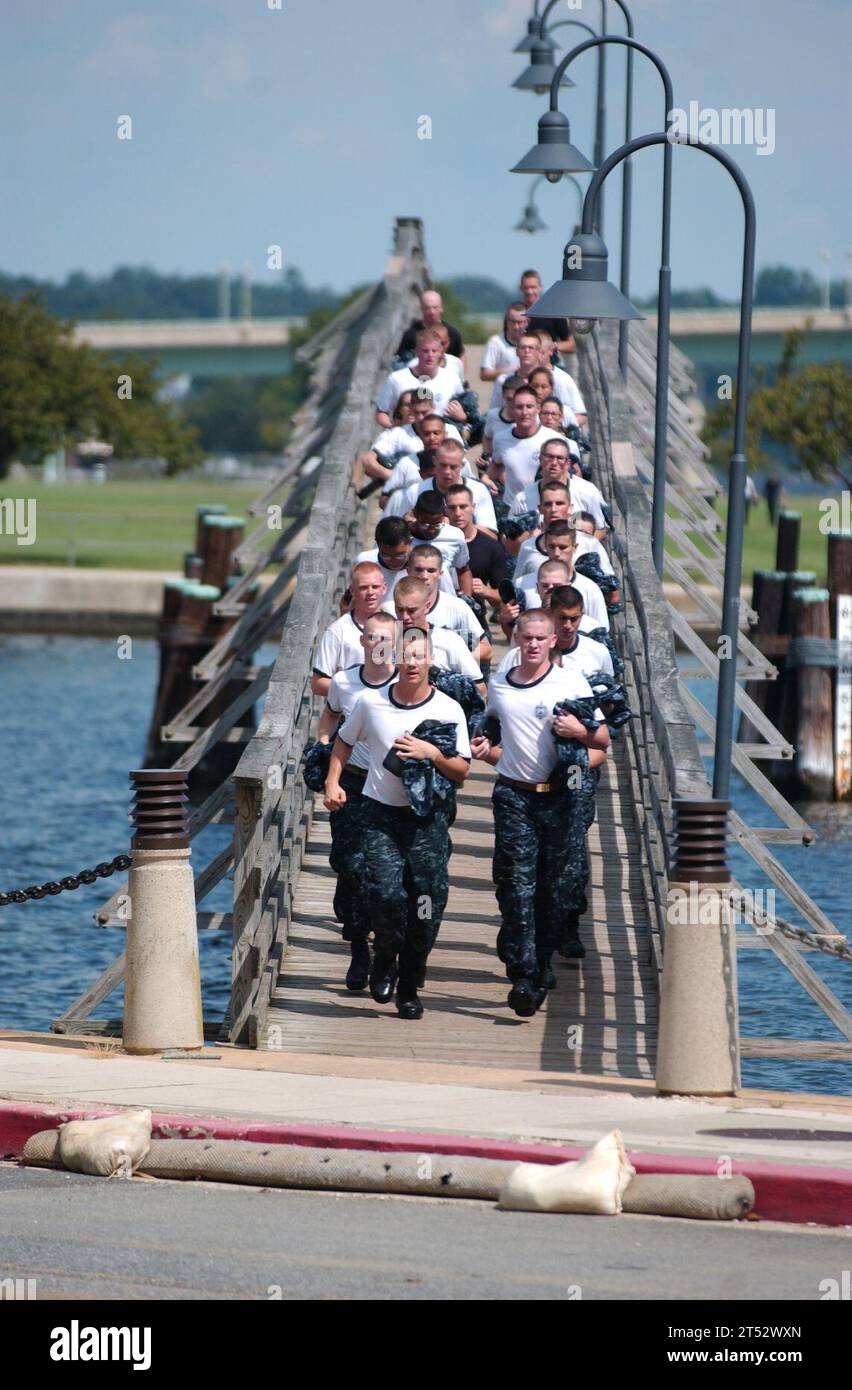 Plebe summer hi-res stock photography and images - Alamy