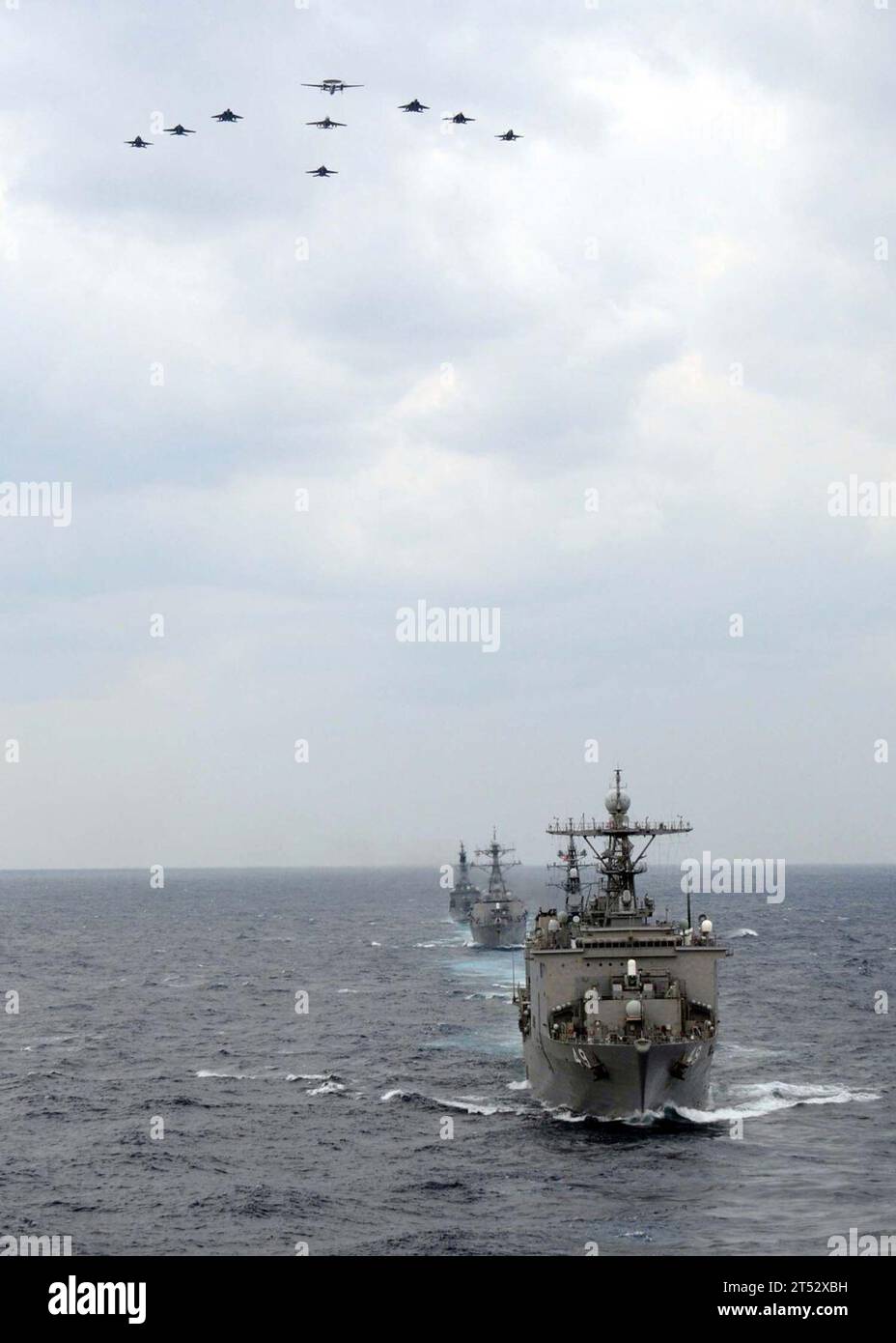 0811191644H-103 PACIFIC OCEAN (Nov. 19, 2008) Carrier Air Wing Five ...