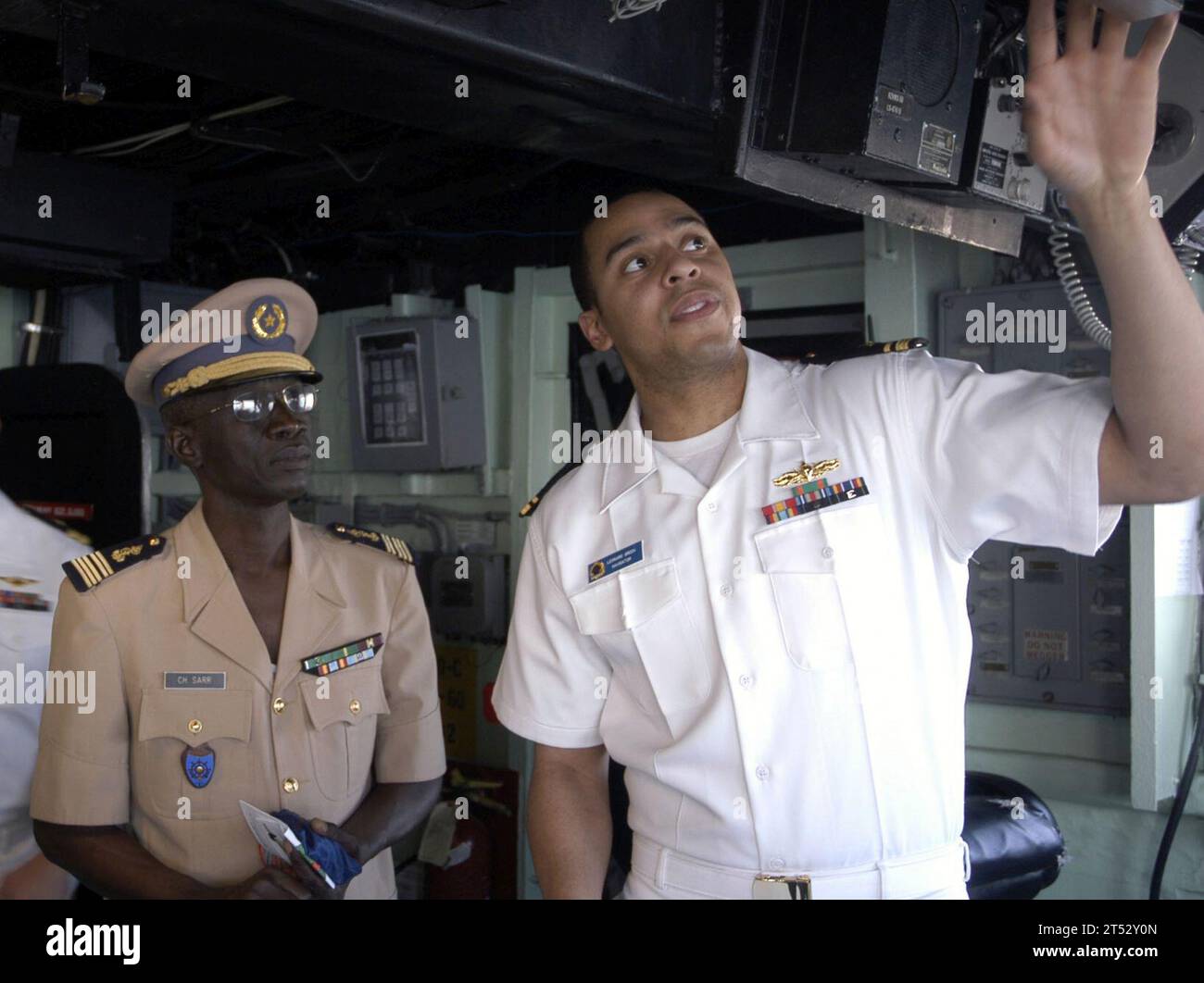 Foreign people hi-res stock photography and images - Alamy