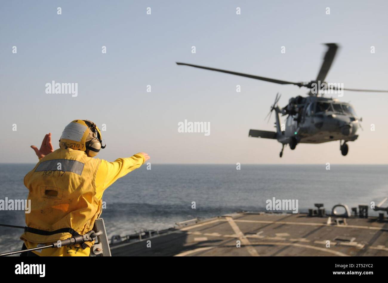 Arabian Sea, DDG 57, Deven B. King, flight deck, Guided-Missile ...