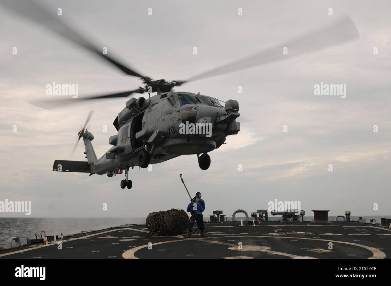 Arabian Sea, DDG 57, Deven B. King, flight deck, Guided-Missile Destroyer, helicopter ...