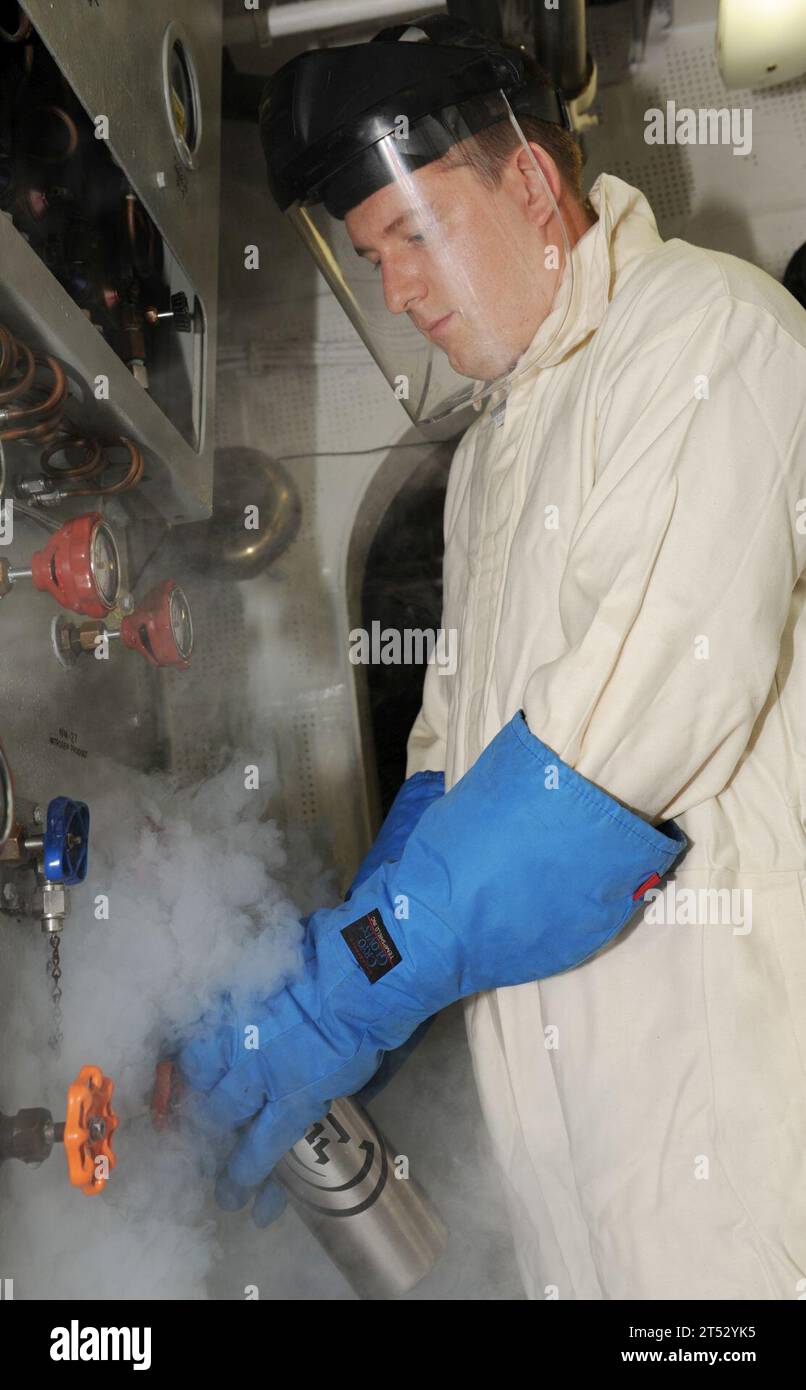 Arabian Sea, liquid nitrogen, medical department, O2N2, U.S. navy photo ...