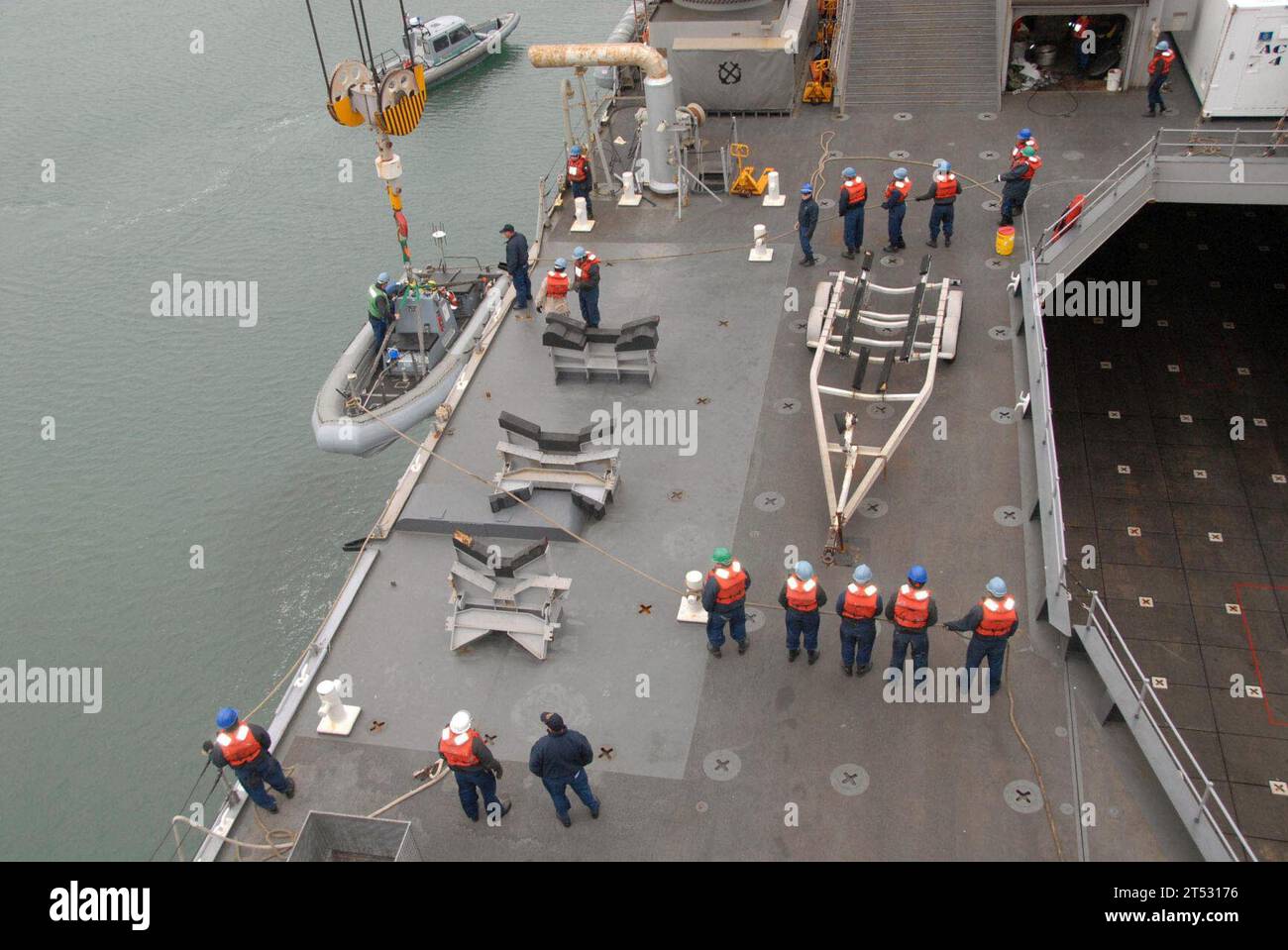 Team can hi-res stock photography and images - Alamy