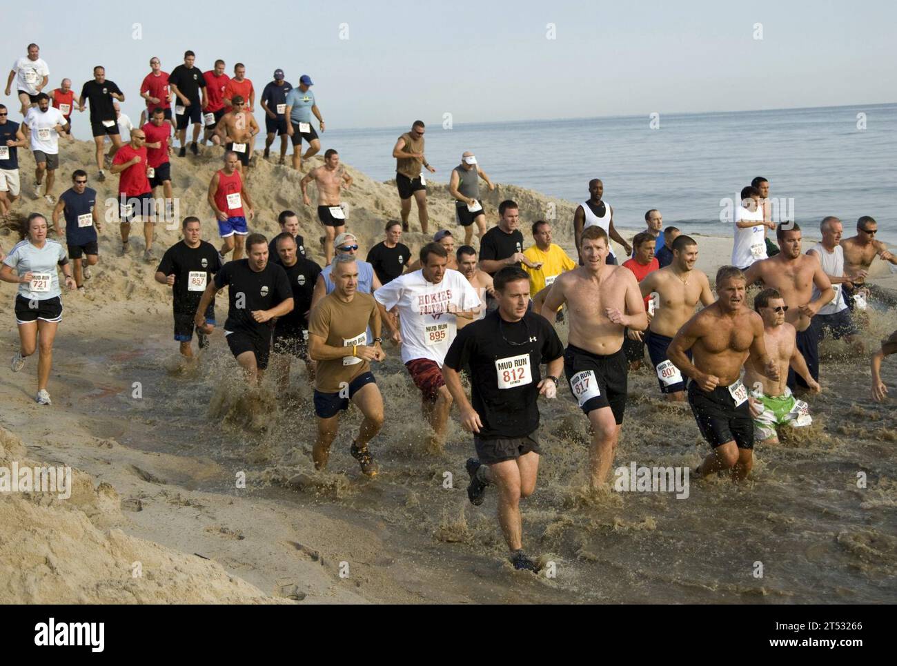 Hampton roads naval base hi-res stock photography and images - Alamy