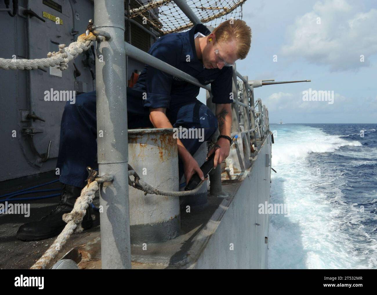 atlantic ocean, bits, George H.W. Bush Carrier Strike Group, needle gun ...