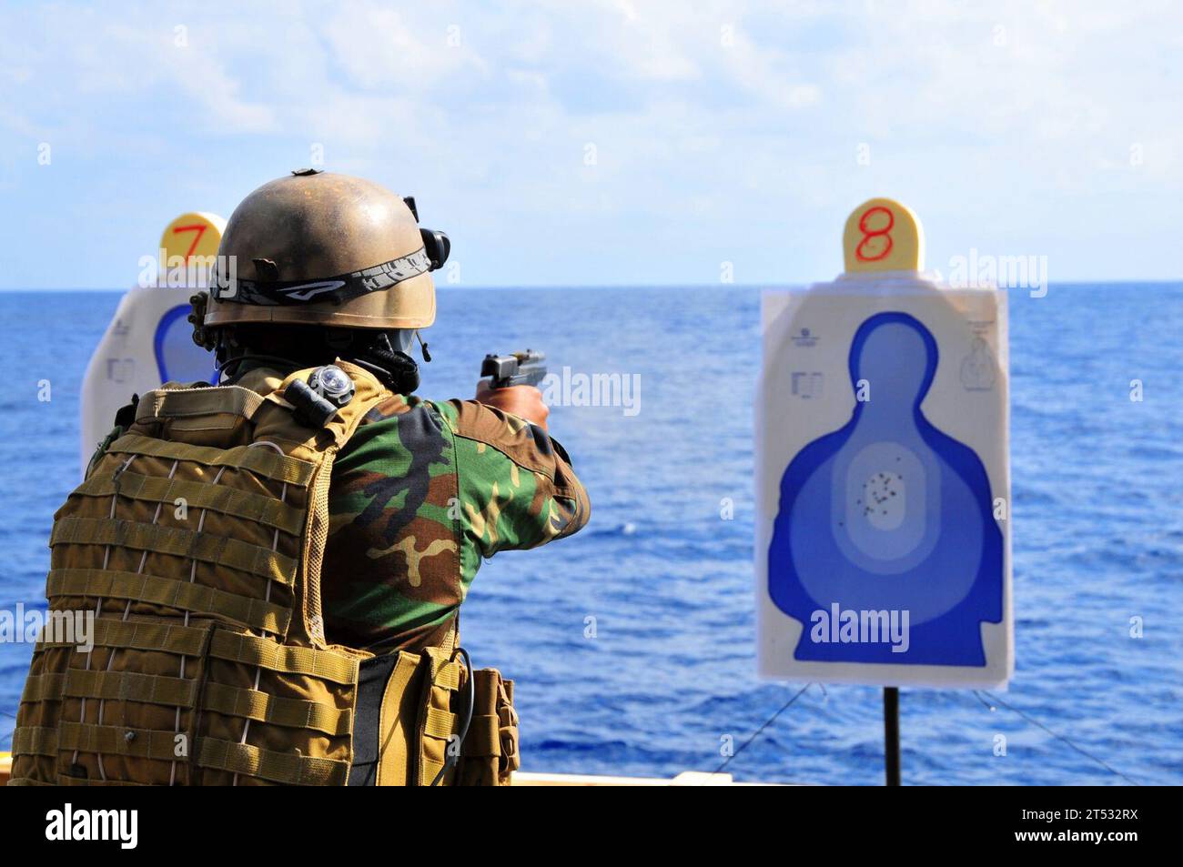 atlantic ocean, Carl Vinson Gun Qualification, firearms, Sailor, target ...