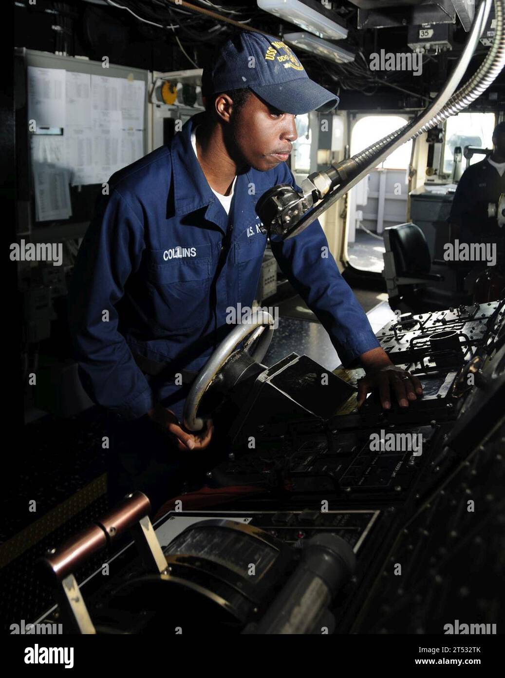 atlantic ocean, bridge, lee helmsman watch, Sailor, USS Mitscher (DDG ...