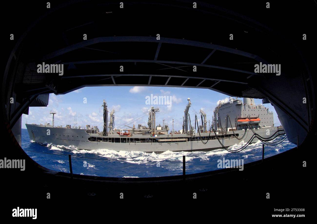 0707058923M-002 ATLANTIC OCEAN (July 5, 2007) Р Military Sealift ...