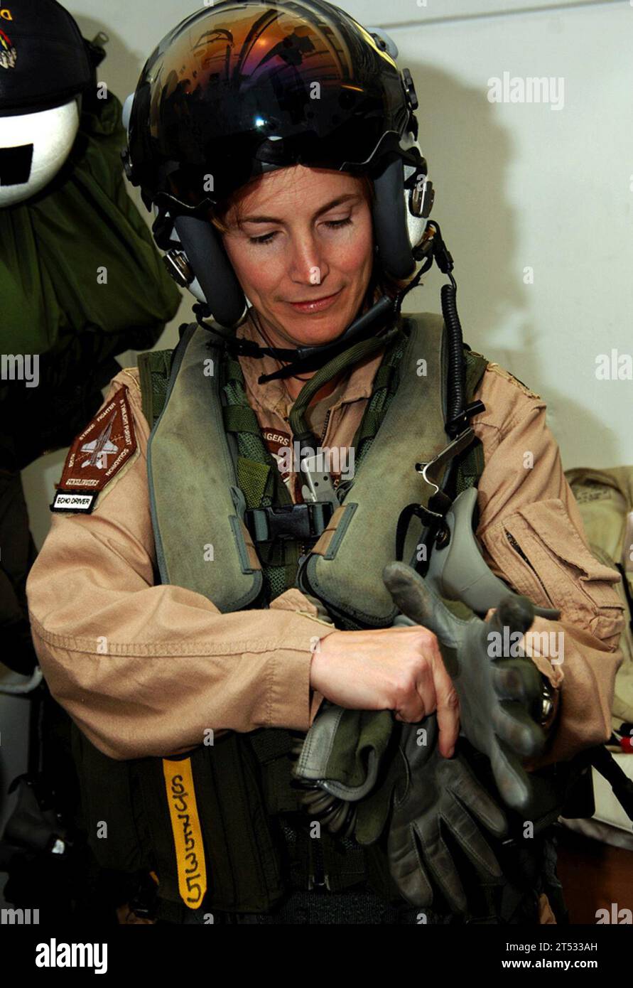0703248923M-079 ATLANTIC OCEAN (March 24, 2007) - Commanding Officer ...