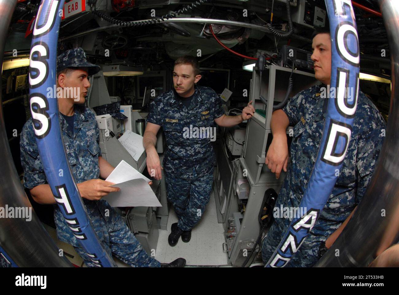 attack submarine, control room, Los Angeles-class, maintenance, navy ...