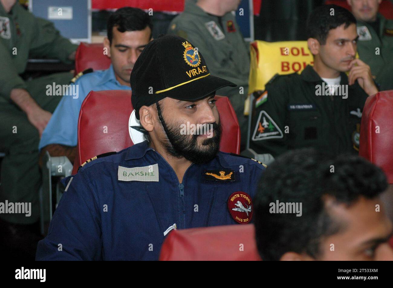 0709045148B-008 INDIAN OCEAN (Sept. 4, 2007) - Indian naval and air ...