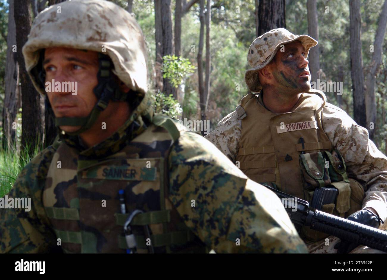 0706219643K-002 SHOALWATER BAY, Australia (June 21, 2007) - Marines ...