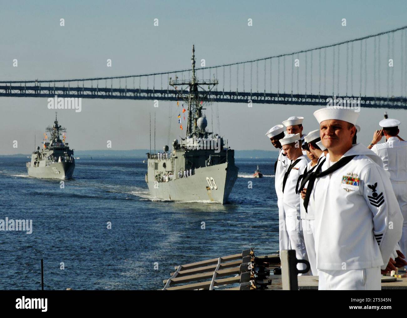 0907194236E-057 NEW YORK (July 19, 2009) Sailors aboard the guided ...