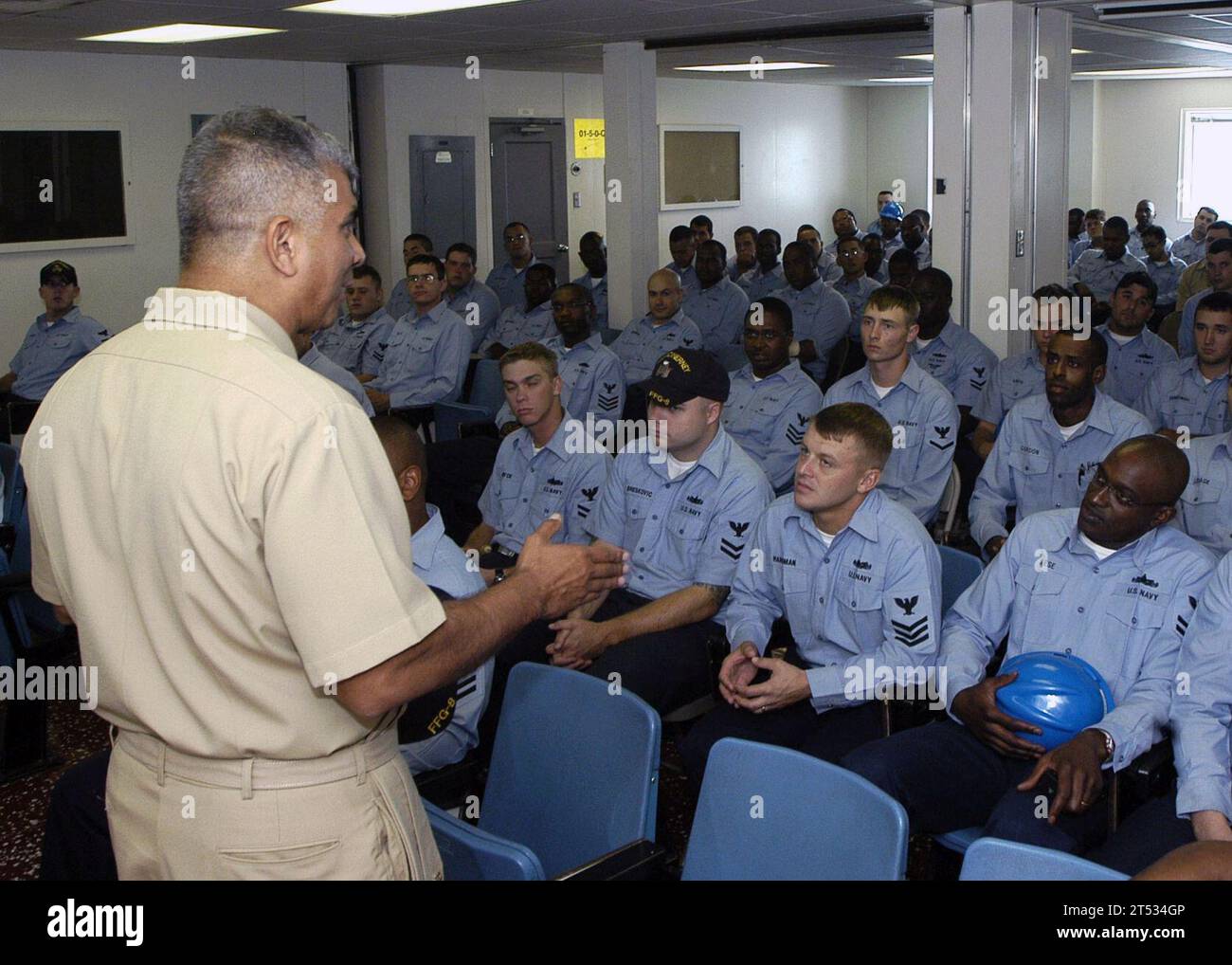 awards and reenlistment ceremony, Fla, guided missile frigate USS ...