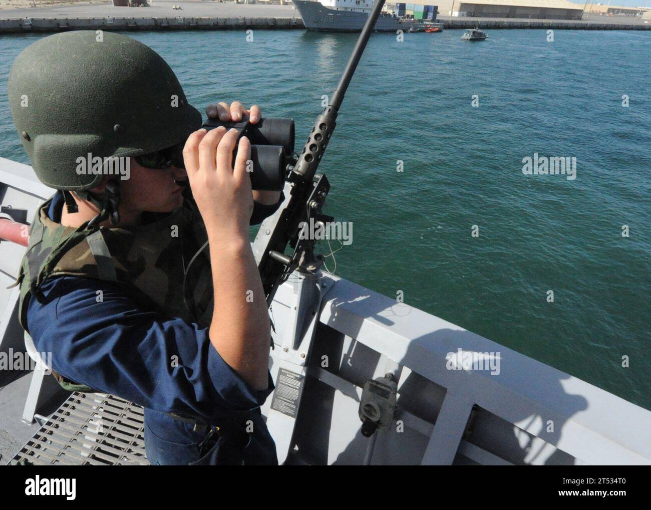 BAHRAIN, CTF 150, Guided-Missile Destroyer, navy, U.S. 5TH Fleet, U.S ...