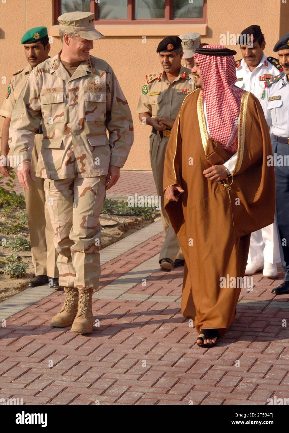 0611280448N-002 Manama, Bahrain (Nov. 28, 2006) Р U.S. Naval Forces ...