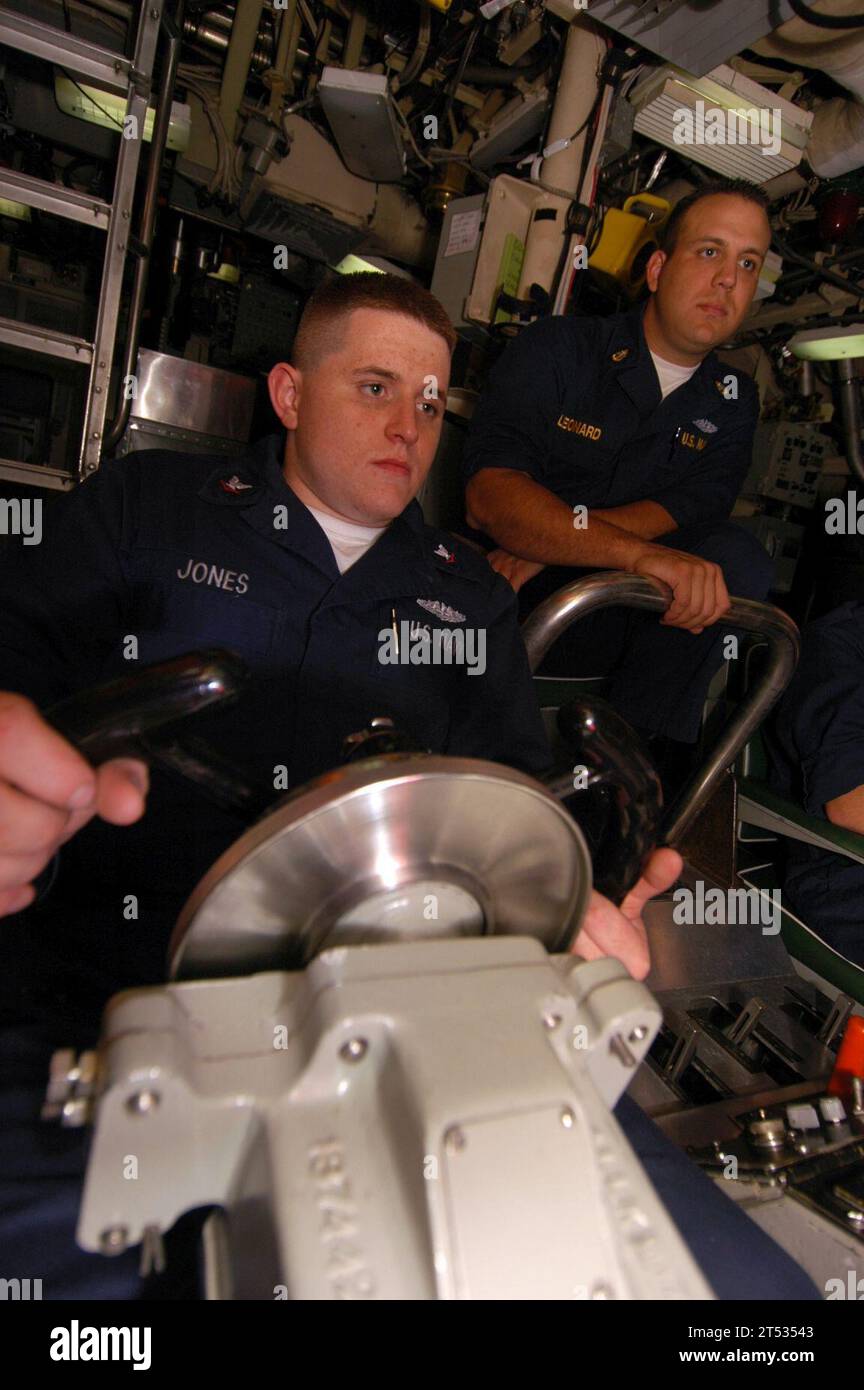 ballistic-missile submarine, helmsman of the watch, Sailors, U.S. navy ...