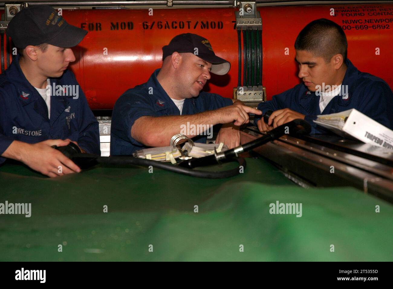 ballistic-missile submarine, bremerton, Sailors, torpedo control cable ...