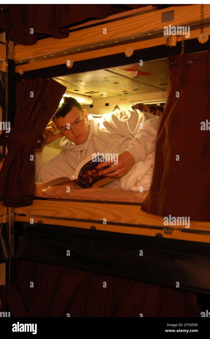 ballistic-missile submarine, rack, reading a book, U.S. navy photo, USS ...