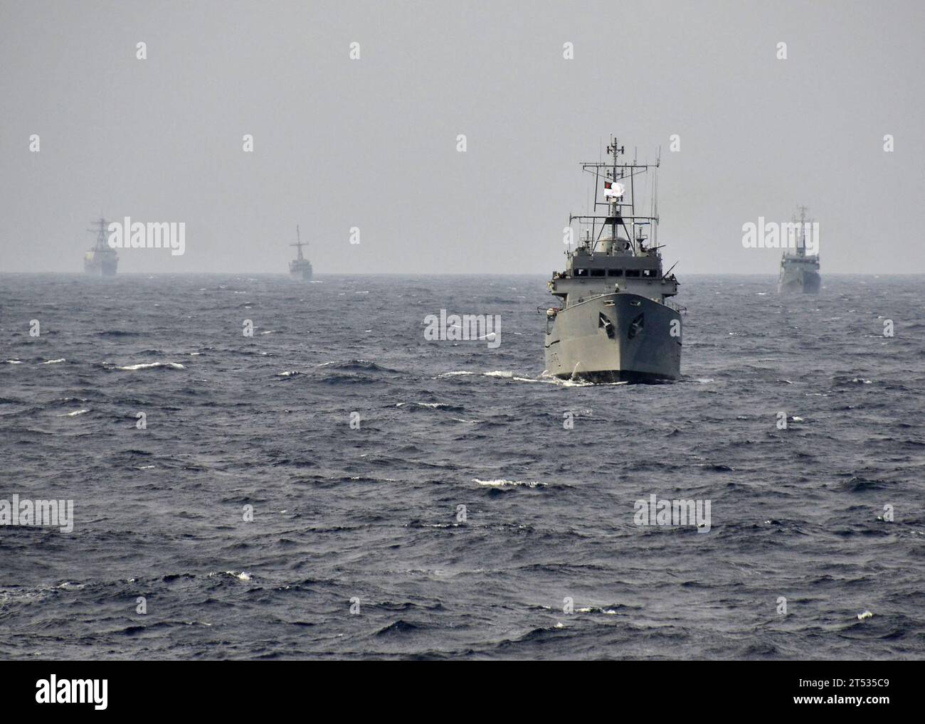 110922RI844-021 BAY OF BENGAL (Sept. 22, 2011) Bangladesh navy and U.S ...