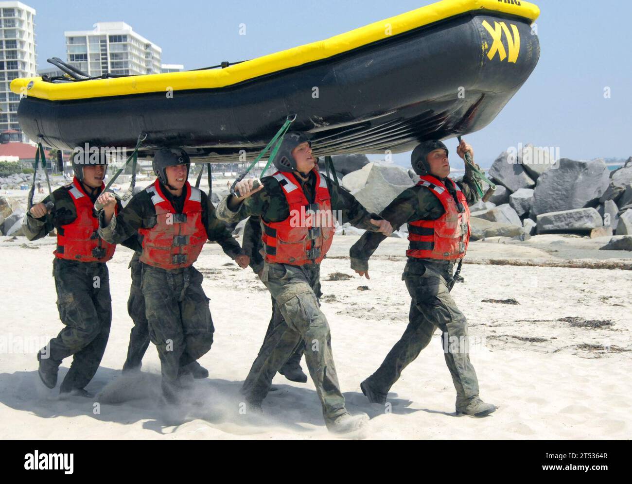 Underwater demolition team hi-res stock photography and images - Alamy