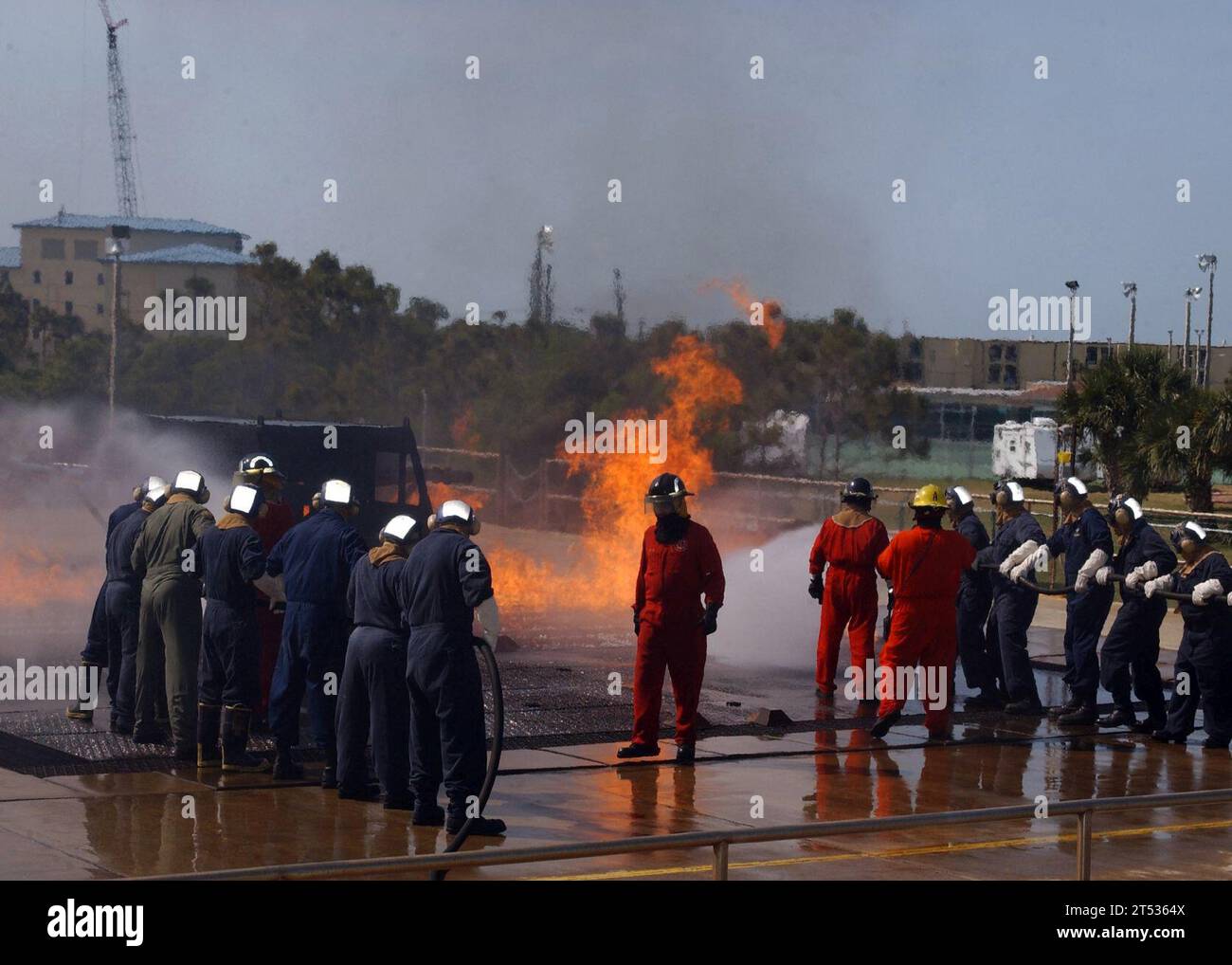 Basic aircraft firefighter course hi-res stock photography and images ...
