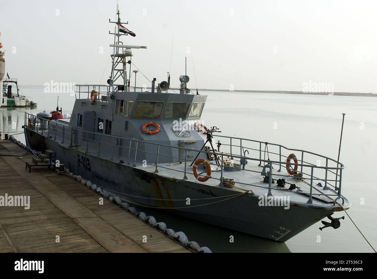 0905179286M-002 BASRA, Iraq (May 17, 2009) An Iraqi Navy coastal patrol ...