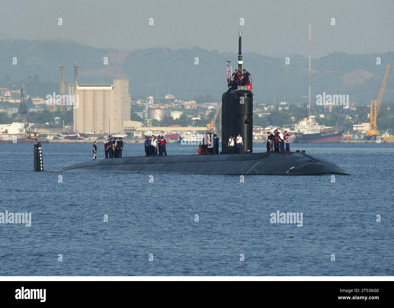 0706090780F-001 SOUDA BAY, CRETE, Greece (June 9, 2007) - The Los ...