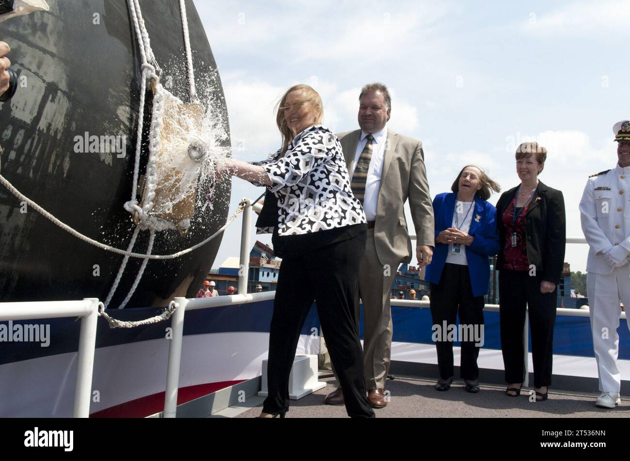 Bath, ceremony, christening, DDG 112, destroyer, Maine, medal of honor ...