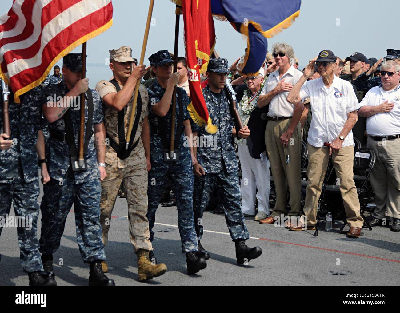 1006043885H-117 NORFOLK (June 4, 2010) Guests aboard the aircraft ...