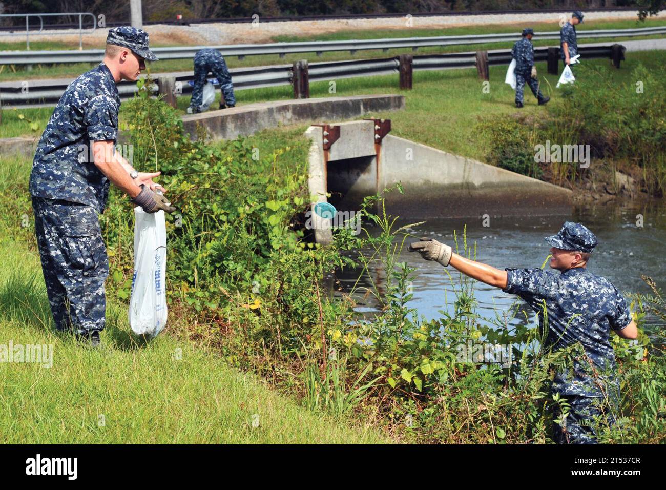 Naval weapons station charleston hi-res stock photography and images ...