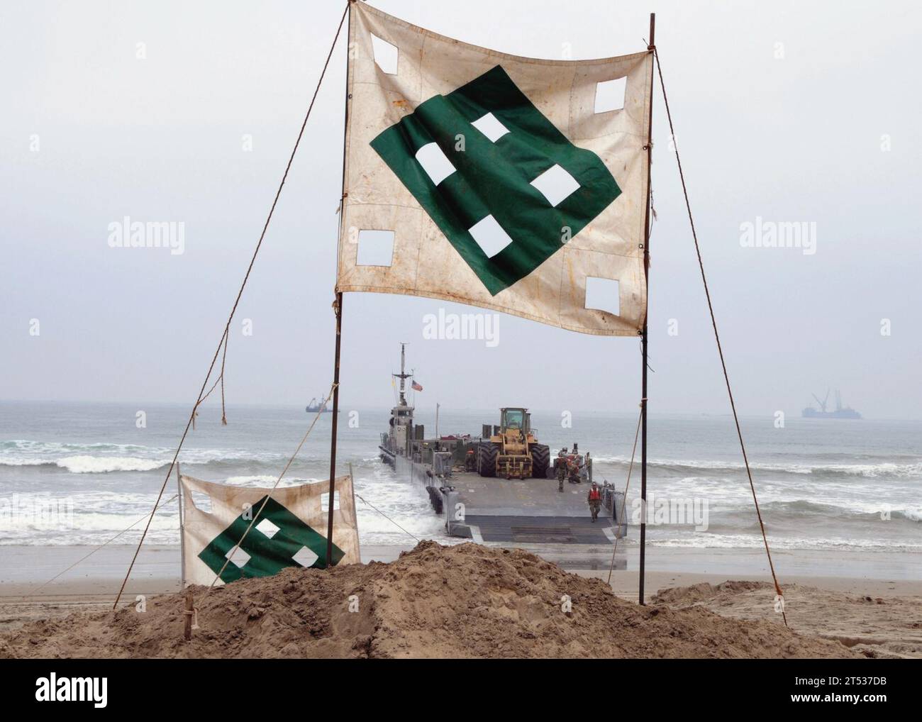 Improved navy lighterage system hi-res stock photography and images - Alamy