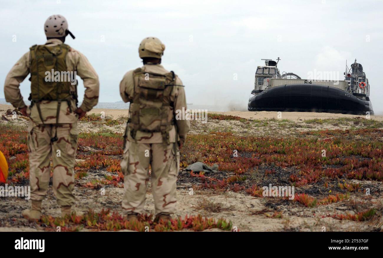 Beachmaster unit bmu 1 hi-res stock photography and images - Alamy