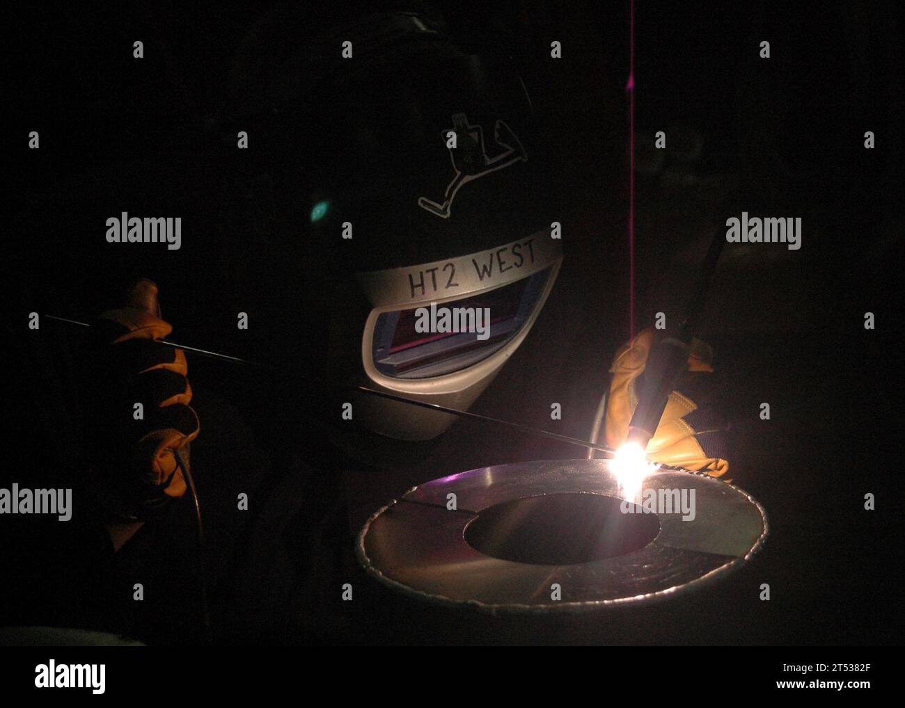 BHR Expeditionary Strike Group (ESG), manufactures a valve cover ...