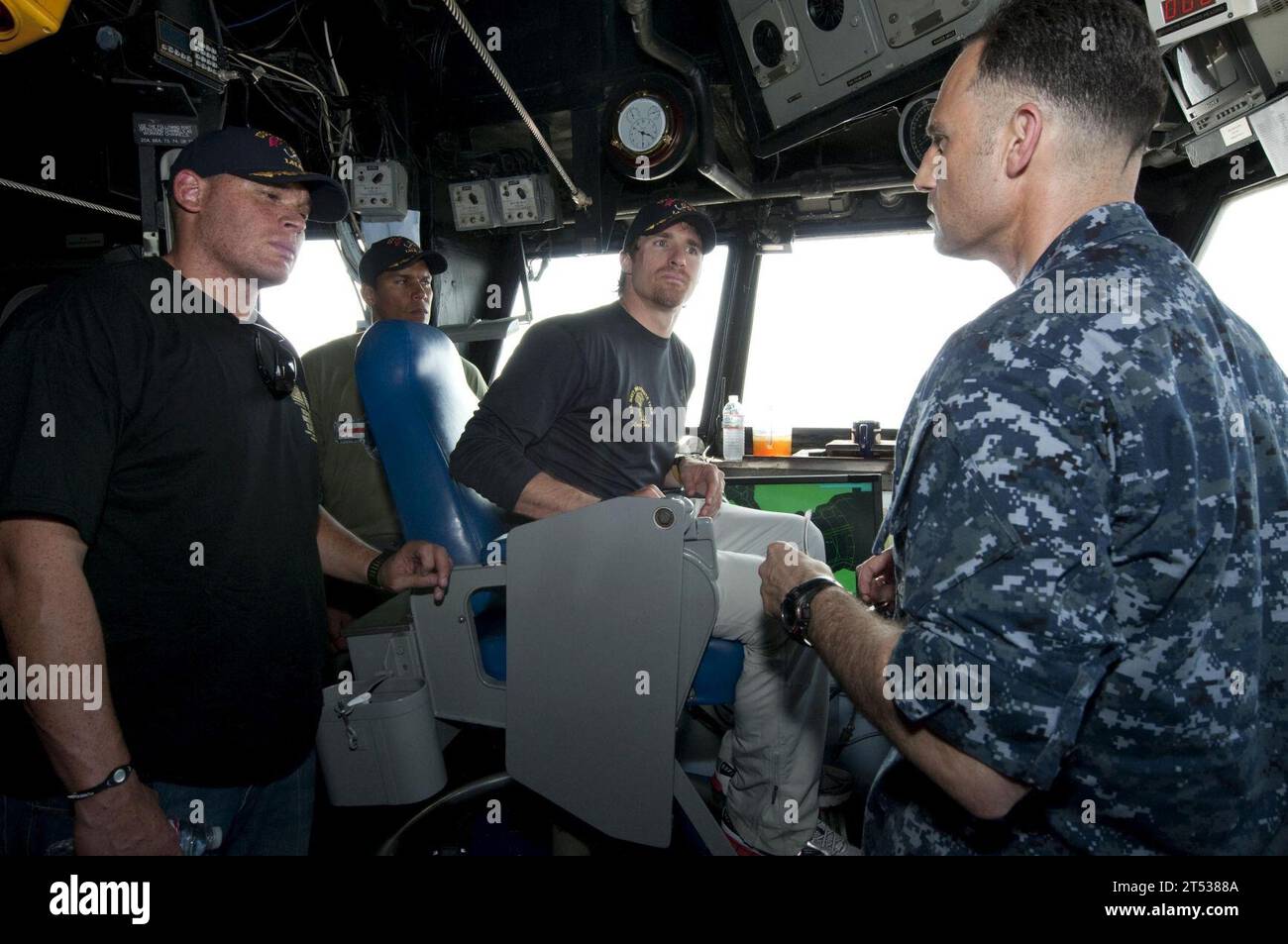 Drew brees uso djibouti tour hi-res stock photography and images - Alamy
