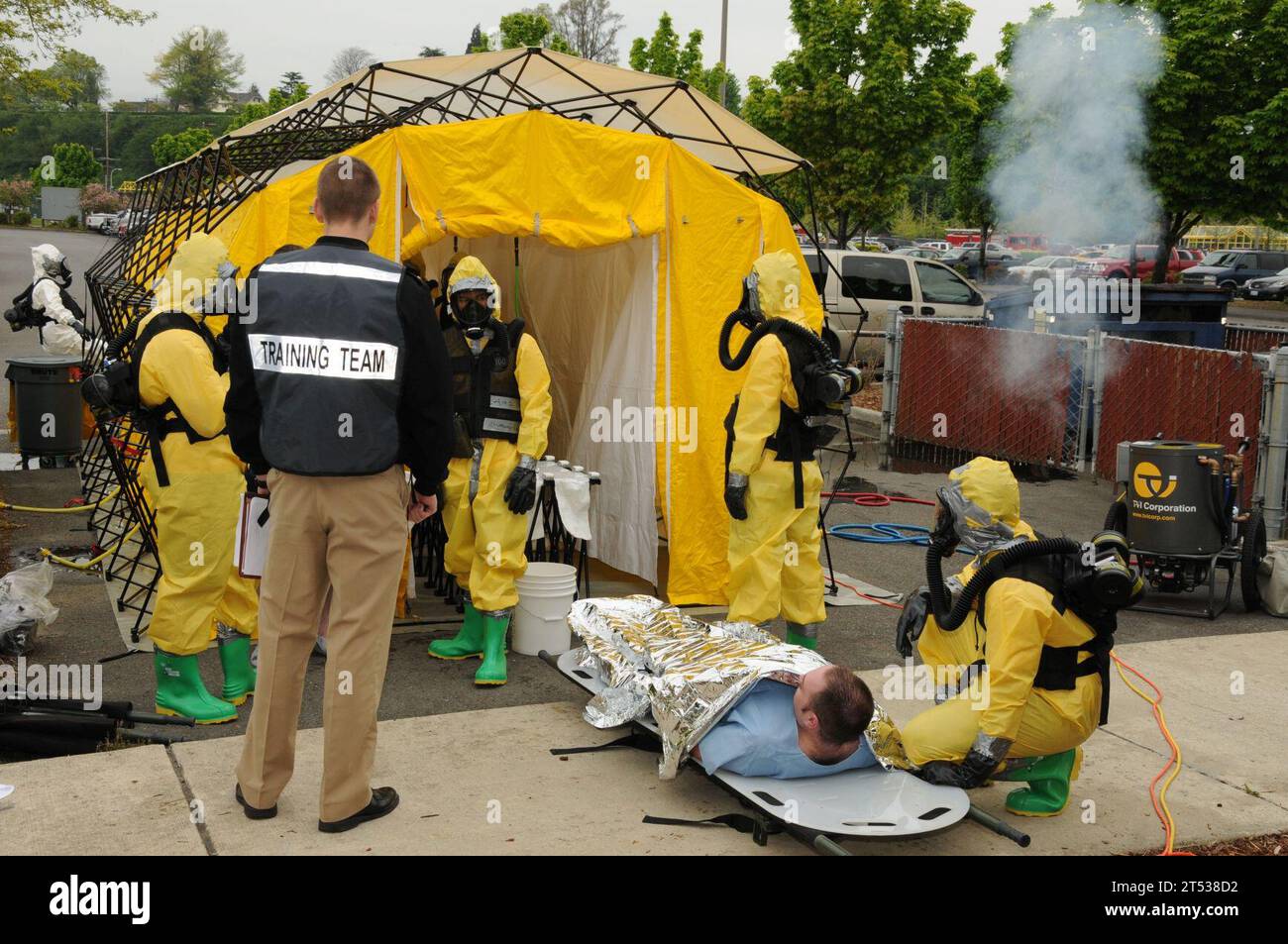 Emergency personnel decontamination station hi-res stock photography ...