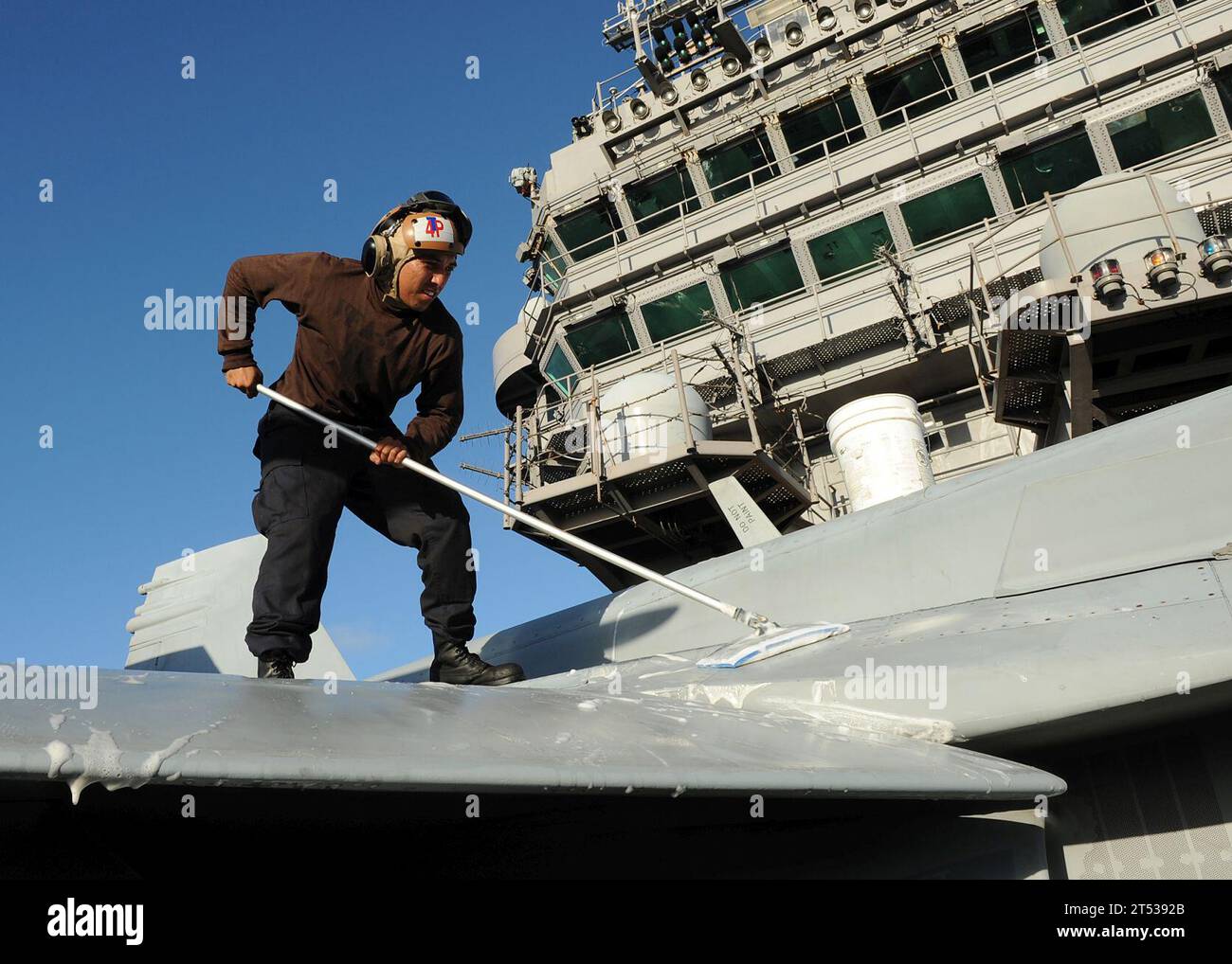 blue blasters, cvn 72, f/a-18c, Lincoln, VFA-34, Wash Stock Photo - Alamy