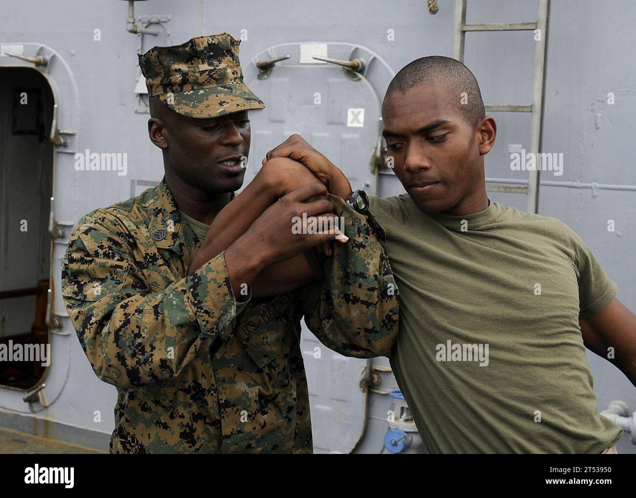 blue ridge, command ship, FASTPAC, Fleet Antiterrorism Security Team ...