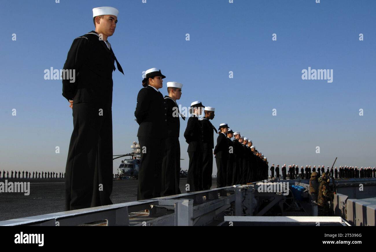 0711050455L-003 NORFOLK, Va. (Nov. 5, 2007) - Sailors aboard Nimtiz ...
