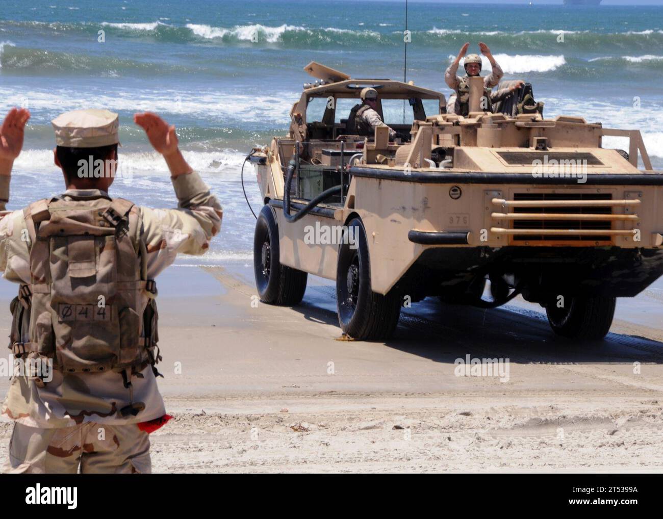 U s navy seabees assigned amphibious hi-res stock photography and ...