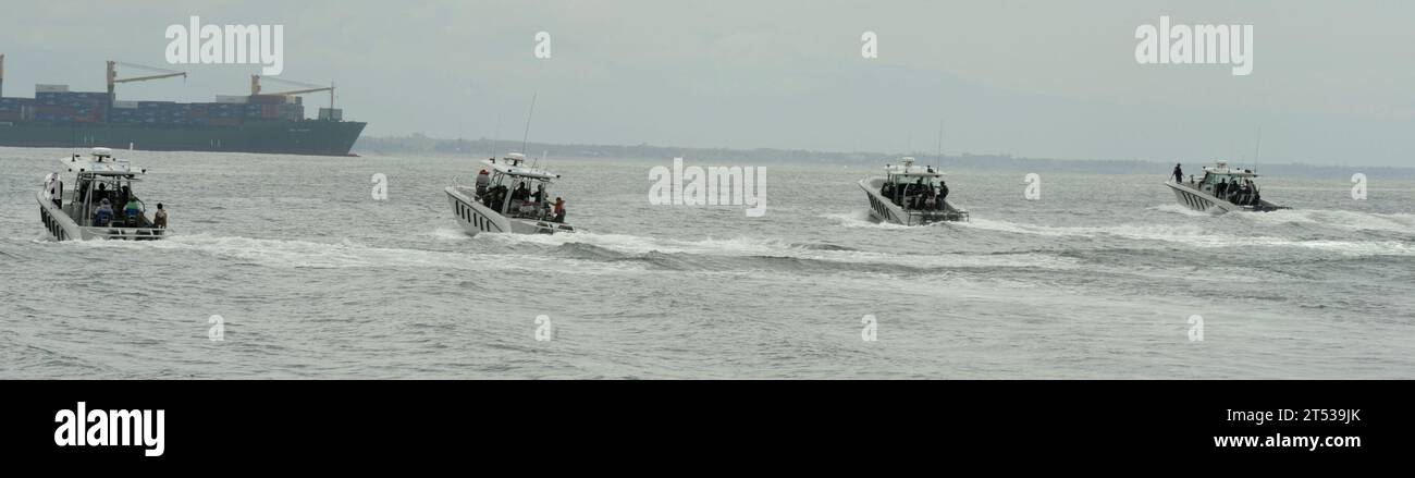 1008258546L-201 SAN JOSE, Guatemala (Aug. 25, 2010) Sailors assigned to ...