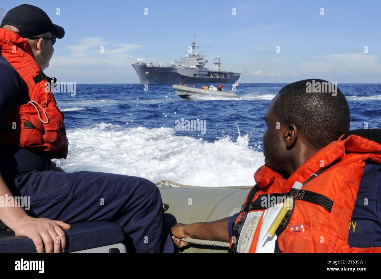 Boat Operations, helicopter operations, training Stock Photo - Alamy