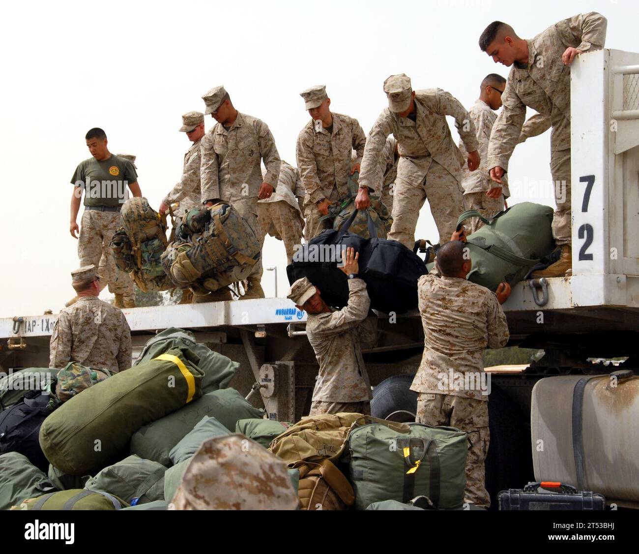 Boxer Expeditionary Strike Group, Marines boarding landing craft ...